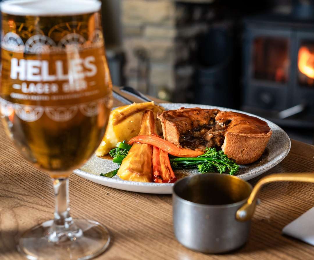 Pub and Restaurant in Castleton – The Bulls Head Castleton
